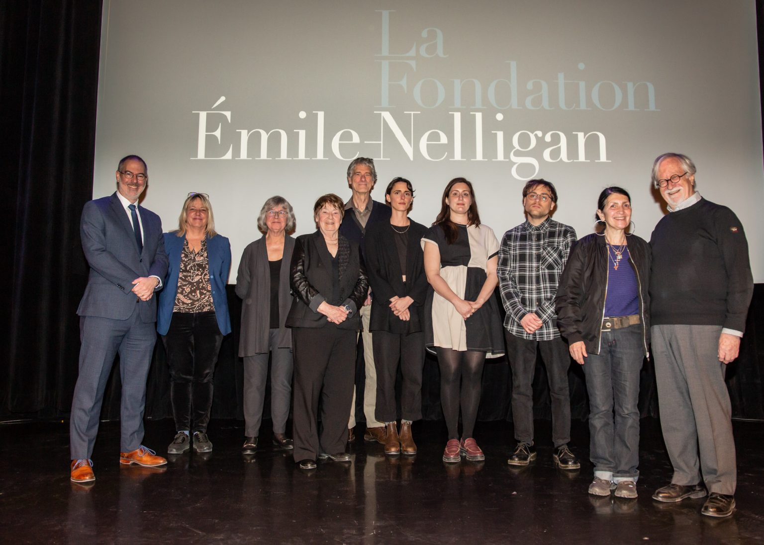 Nelly Desmarais | lauréate du prix Émile-Nelligan 2022 | Fondation Nelligan